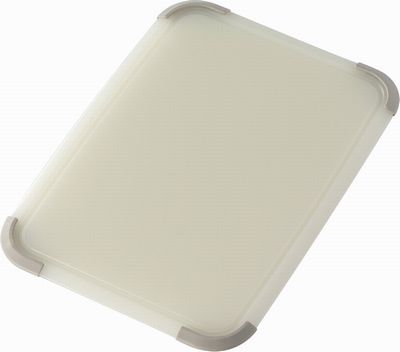 おしゃれに使える抗菌加工まな板■キッチン廻りをお洒落に見せてくれるカラフルなまな板です。四隅にすべり止めが付いているので使いやすく、抗菌加工が施してあるので清潔に使えます■食器洗浄機可能■耐熱温度110度 サイズ：350×248×高さ125...
