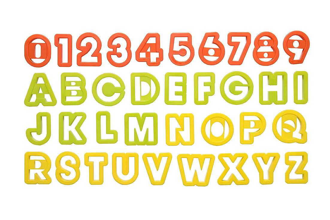 アイシングでかわいくデコレーションできます。 アルファベットや数字のクッキー抜型は、アイデア次第で誕生日やパーティーなど様々なイベントで大活躍です。 ■サイズ：47×38×12mm(仕上りサイズ) ■材質：ポリプロピレン ■生産国：台湾 ■...