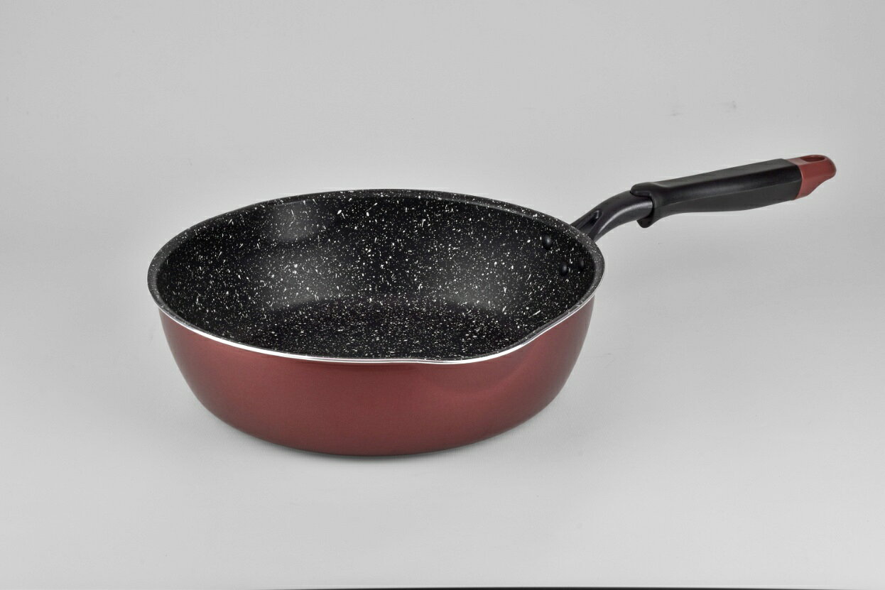 鍋のように深い！フライパン 鍋の深さは約7.5cm！ 焼く、炒める、茹でる、揚げる、煮る、深さがあるから多用途に使いこなせます。 カレーやシチューなどの調理にもぴったり。 深さがあるから炒め物もこぼれにくく、揚げ物調理にも便利です。 コンロ...