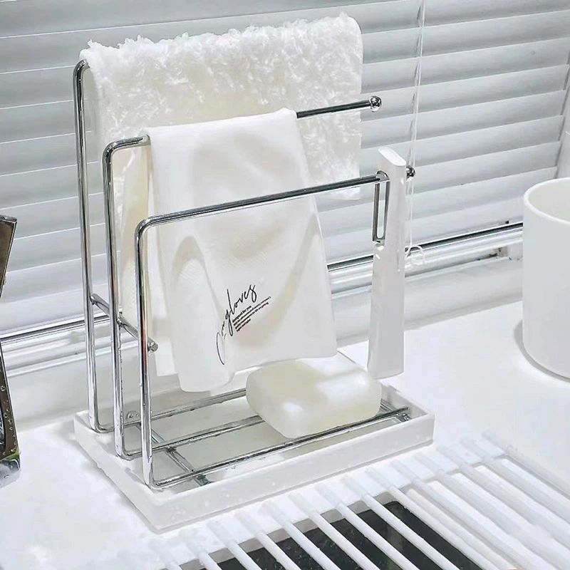 -水切りぞうきんがけ:濡れたぞうきんを効果的に水切りし、キッチンを清潔に保ちます。 -食器洗浄布ハンガー:簡単に食器洗浄布を弔るして、自然乾燥させて、細菌の繁殖を避けて、あなたにより健康な台所環境を提供します。 -タオルハンガー:タオルのた...
