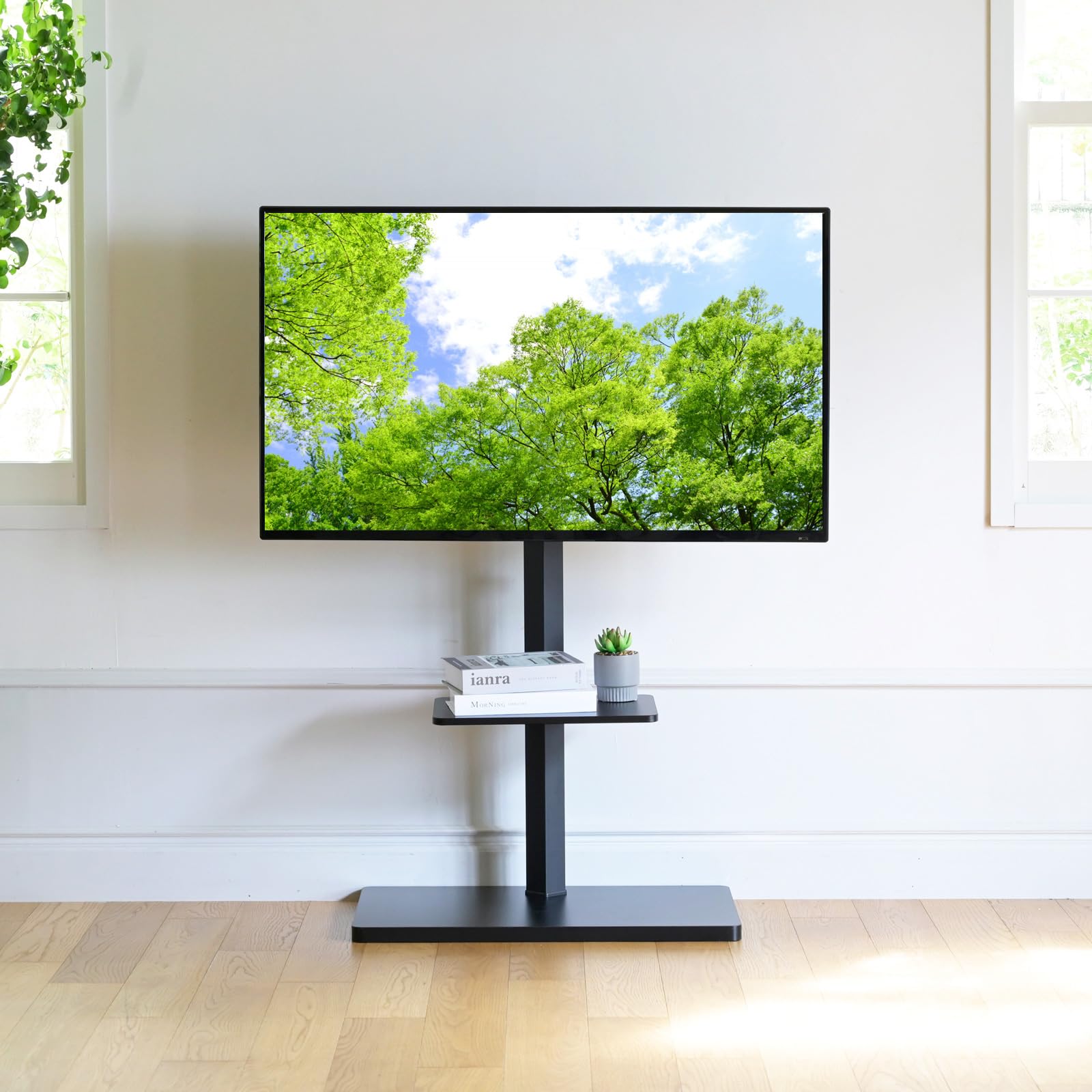 【お部屋を広々使えるテレビスタンド】壁掛けテレビのように使えるのでお部屋を広々と使えます。シンプルなデザインなので圧迫感が少ないです。 【賃貸でも設置可能】壁に穴を開けないので賃貸にもオススメです。 【棚付き】棚が付いているので、DVDプレ...