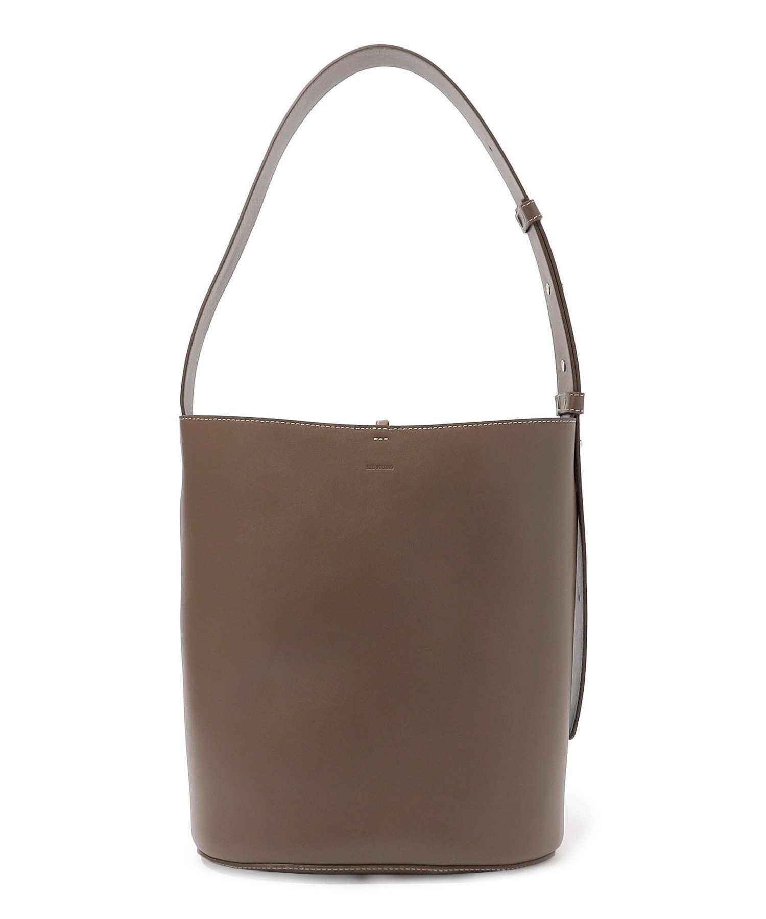 TOMORROWLAND（トゥモローランド）LIE STUDIO THE NORMA TOTE バッグデンマーク・コペンハーゲン発の〈LIESTUDIO〉より、タイムレスな魅力を持つ「TheNormaTote」。美しい高品質なレザーを使用し...