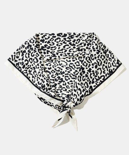 go slow caravan（ゴースローキャラバン）GENTIL/ジャンティー モノクロレオパードストール (WOMENS)GENTILの新作☆■ モノクロ配色のレオパード柄で、取り入れやすい大人なアニマルデザイン■ 軽やかな素材感で、首...