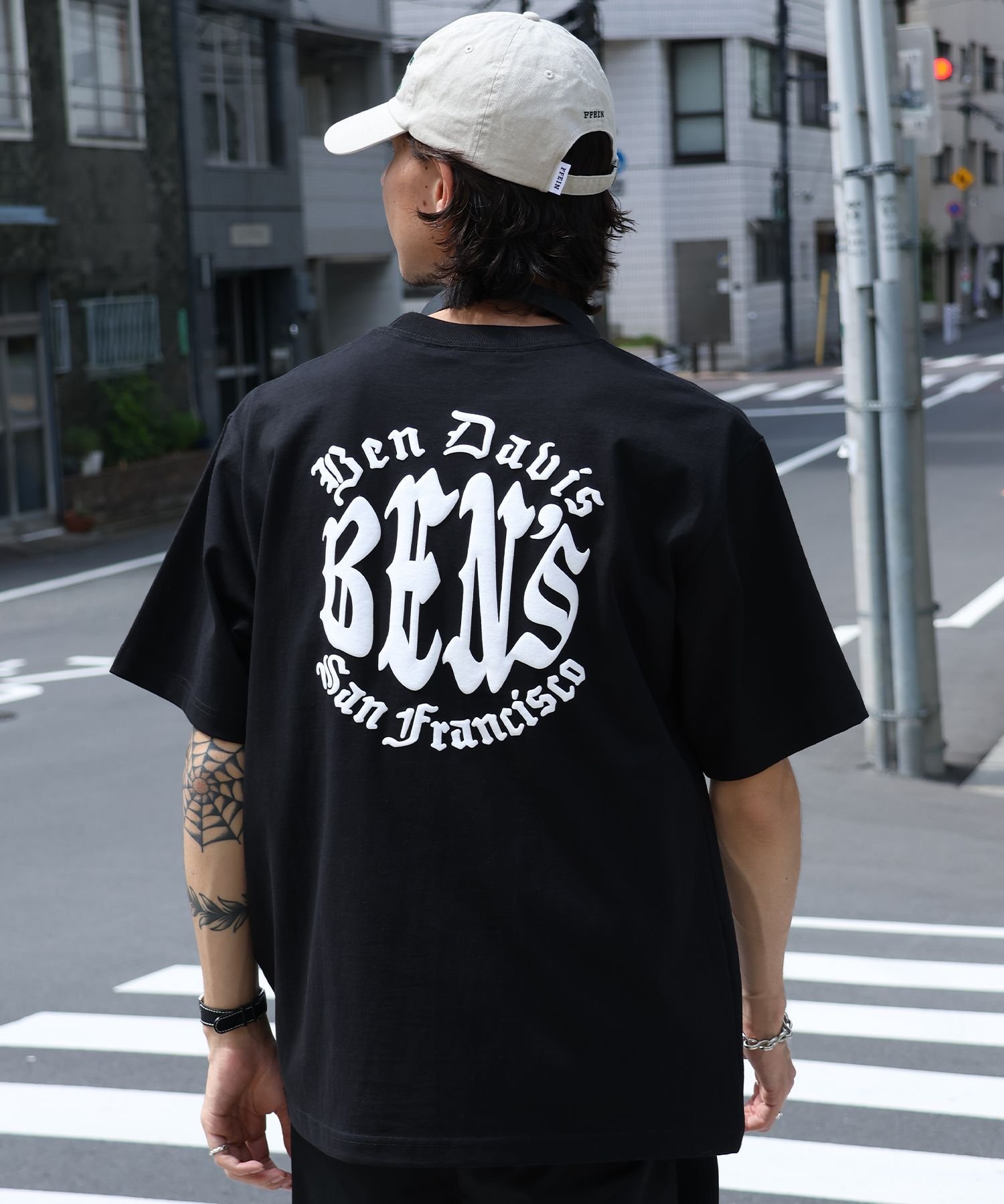 NAVAL（ナバル）【BEN DAVIS(ベンデイビス)】 OLD CIRCLE TEE / Tシャツ 半袖 クルーネック 刺繍 ワンポイント ユニセックス オーバーサイズオールドロゴが抜群の存在感を放つ人気ユニセックスTシャツが新登場！■...