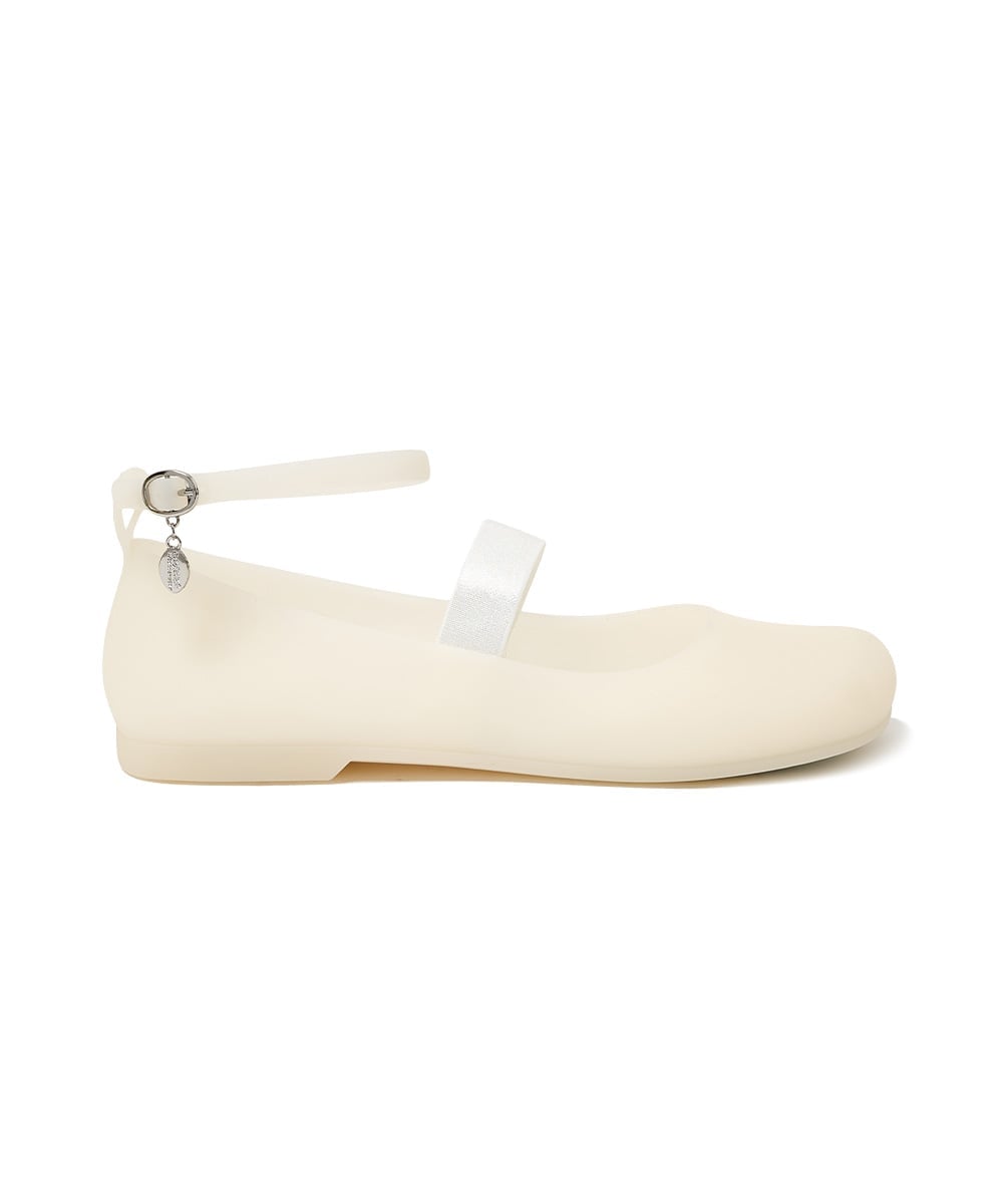 ROCKFISH WEATHERWEAR（ロックフィッシュウェザーウェア）GLAIR BANDING FLATS【アイテムポイント】スクエアトゥのシルエットに、バックルチャームディテールが映えるジェリーフラットです。クッション性のあるインソ...