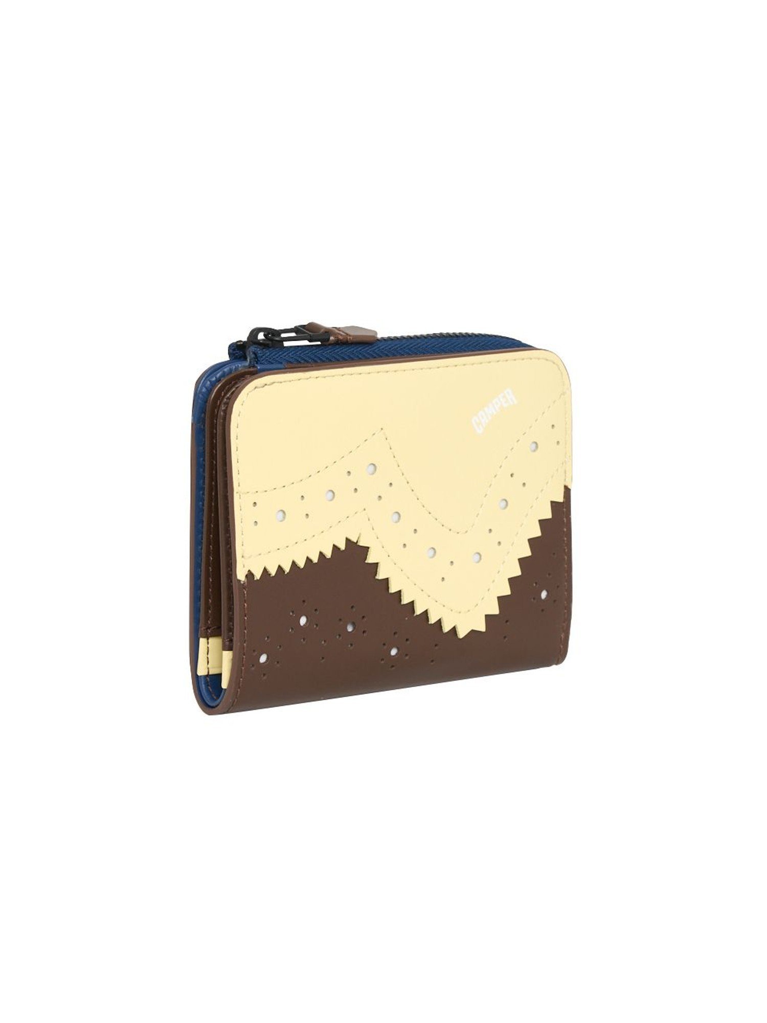 CAMPER（カンペール）[カンペール] GOTA 財布配色とディテールがアイキャッチな革小物「GOTA(ゴタ)」は、シューズで用いられているメダリオンの装飾を小物に落とし込み、表現したシリーズです。スプリットレザーを使用したバッグシリーズ...