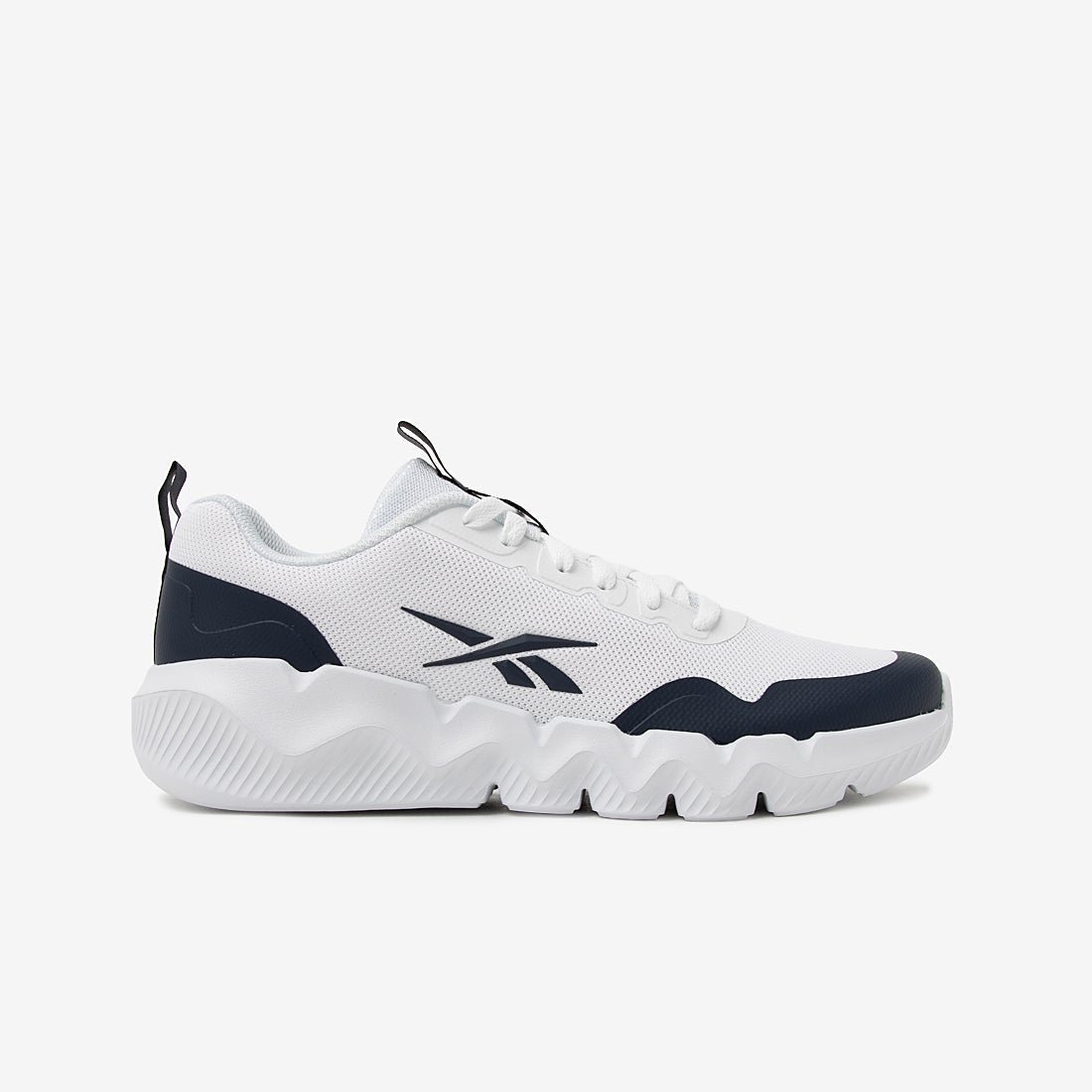 Reebok（リーボック）パワー ピボット / POWER PIVOT【Reebok公式ショップ】緩やかに波打つようなボリュームのある厚底ソールが、モダンでアクティブな足元を演出してくれるローカットスニーカー。通気性に優れた軽やかなメッシュ...
