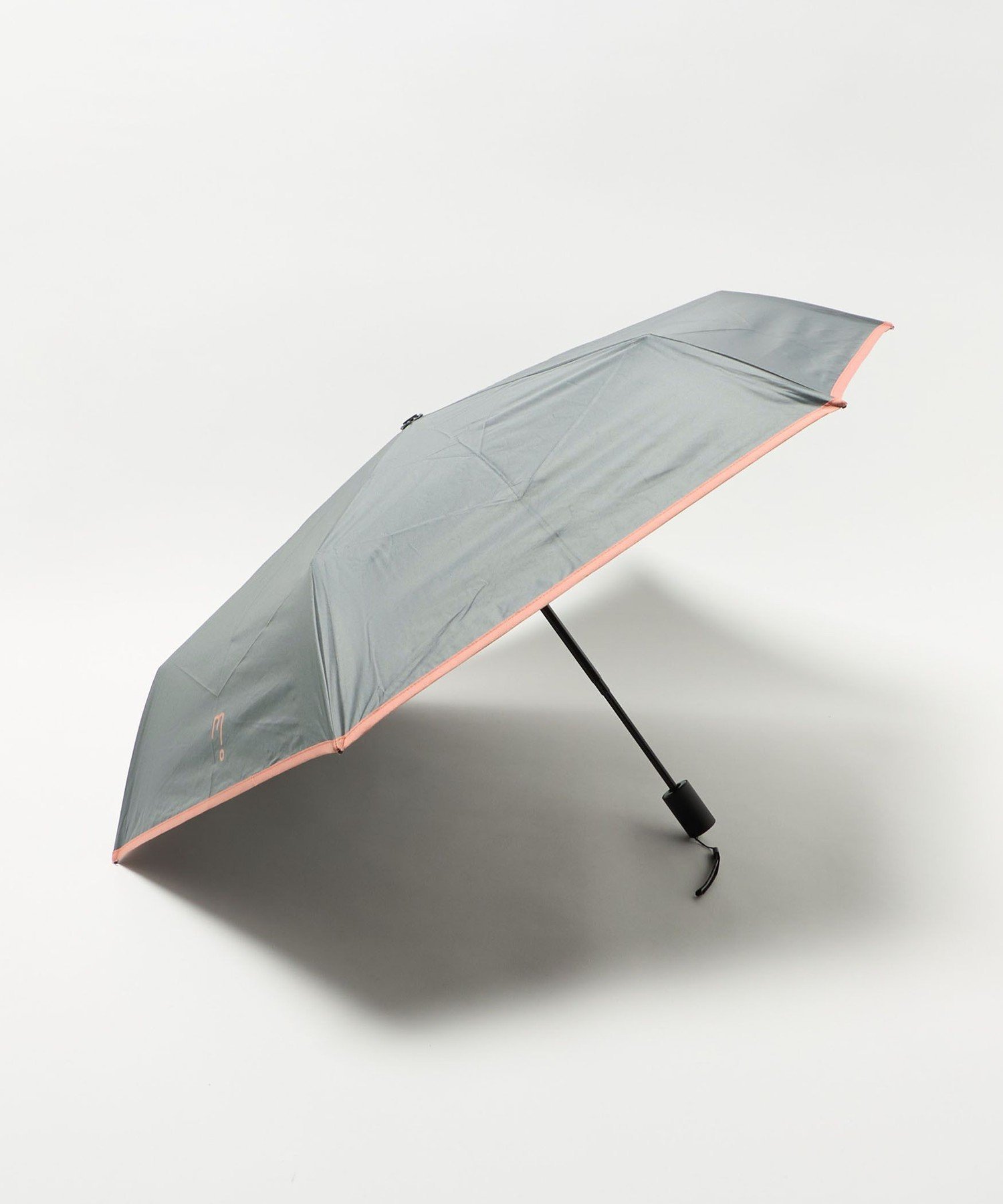 ODETTE E ODILE（オデット エ オディール）＜multidot＞folding type smartワンタッチで楽に開閉できる「foldingtypesmart」晴雨兼用の折りたたみ傘です。通勤通学やデイリー使いなどシーンを問わ...