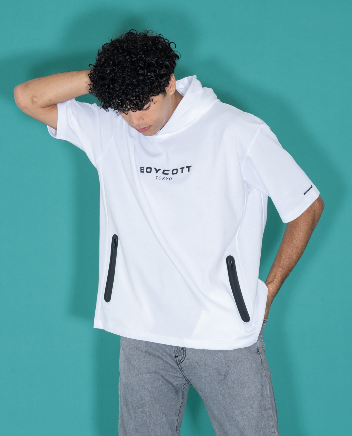 YEVS（イーブス）【BOYCOTT】フロントロゴパーカTシャツ型番：y34bmb010-NE2-3 MA3183【採寸】（単位：cm）&nbsp;身丈身幅肩幅袖丈裾幅M6957.553.52656L7161.5552760LL746657...