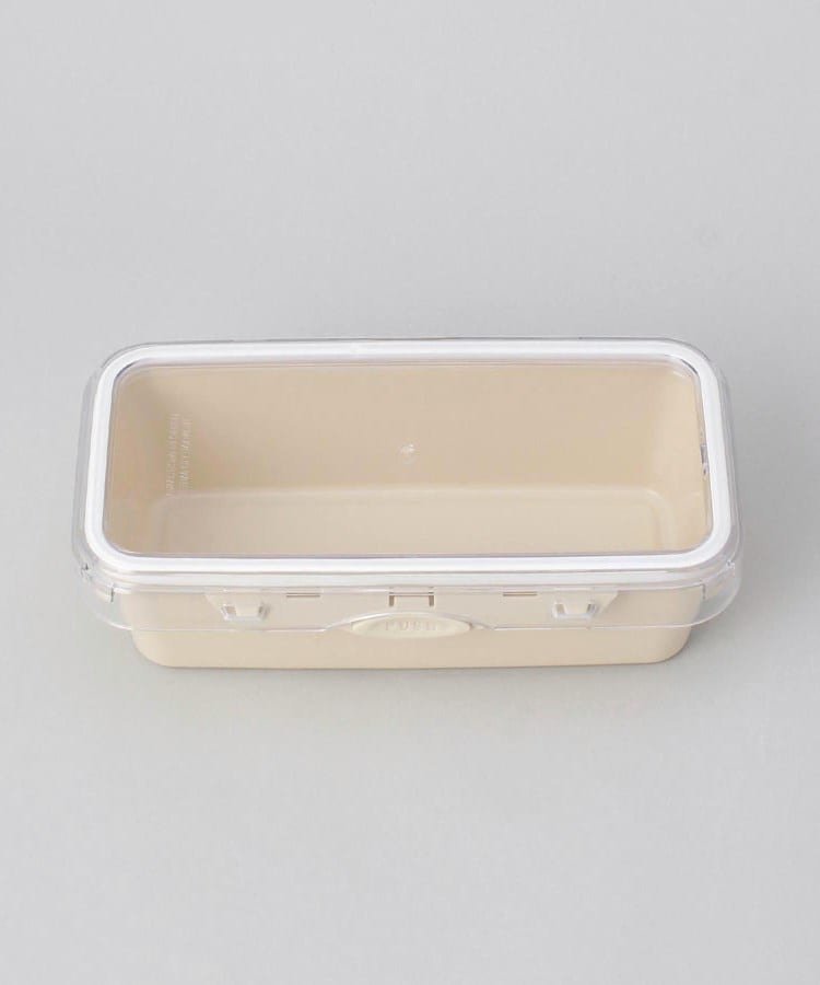 212 KITCHEN STORE（トゥーワントゥーキッチンストア）PUSH&PUSH レクタングル 600ml IVボタンを両方または片方を押すとフタが開きます。(ロックが完全に解除される訳ではありません)フタを上からおさえると閉める事が...