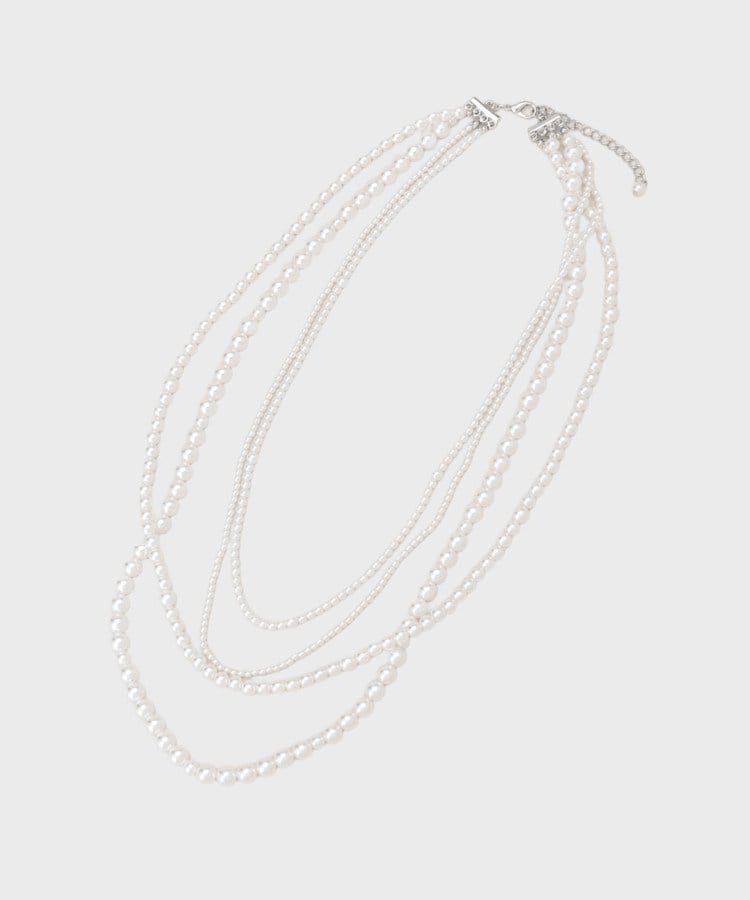 GALLEST（ギャレスト）マルチストリングパール調ネックレスDesignPoint異なるサイズのフェイクパールを贅沢に重ねたネックレス。シンプルなデザインながらも存在感があり、洗練された印象を与えます。カジュアルからオケージョンシーンまで...