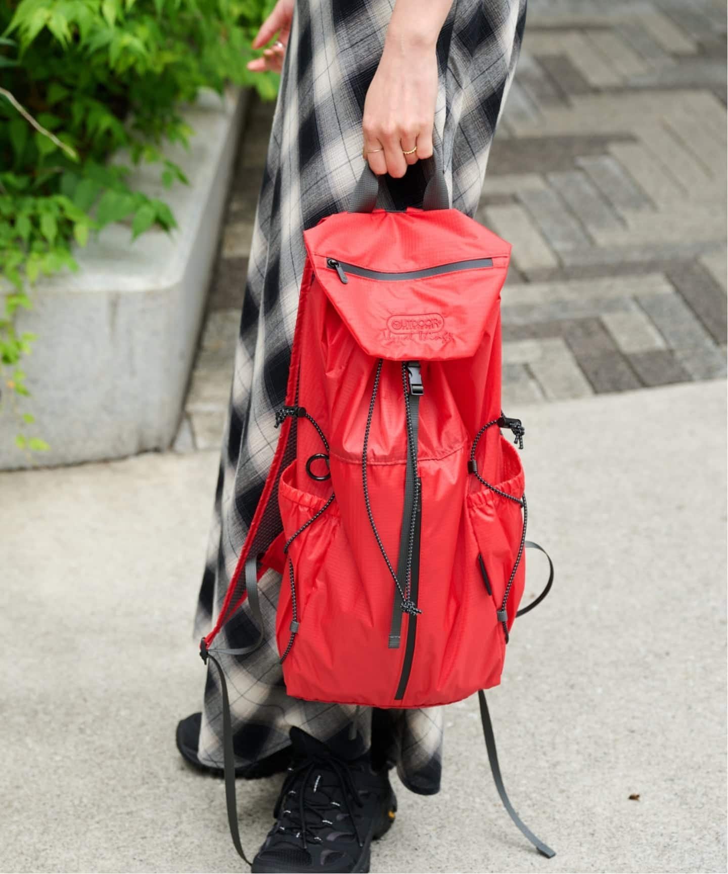 OUTDOOR PRODUCTS Usual Things（アウトドアプロダクツユージュアルシングス）≪予約≫追加5 PACKABLE BACKPACK●限定数量に達し次第、締め切りとなりますお届け予定がカラーによって異なります。001/ブ...