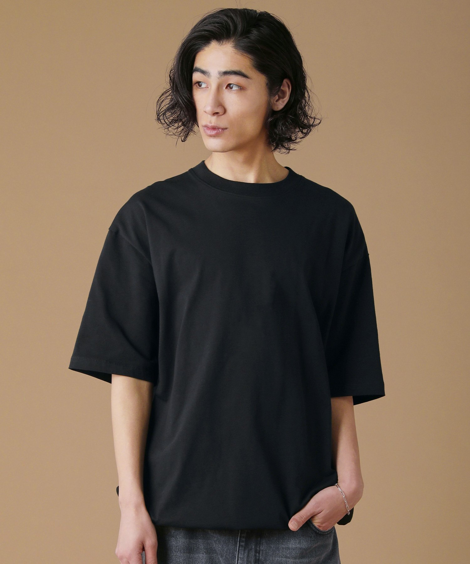 THE CASUAL（カジュアル）ダブルヤーンドローストリングオーバーサイズ半袖Tシャツ▼商品説明艶のあるヘビーウェイト天竺を使用した、ドローストリングスTシャツです。着こなしに変化をつけられるように裾にドローストリングを付けました。ベーシ...