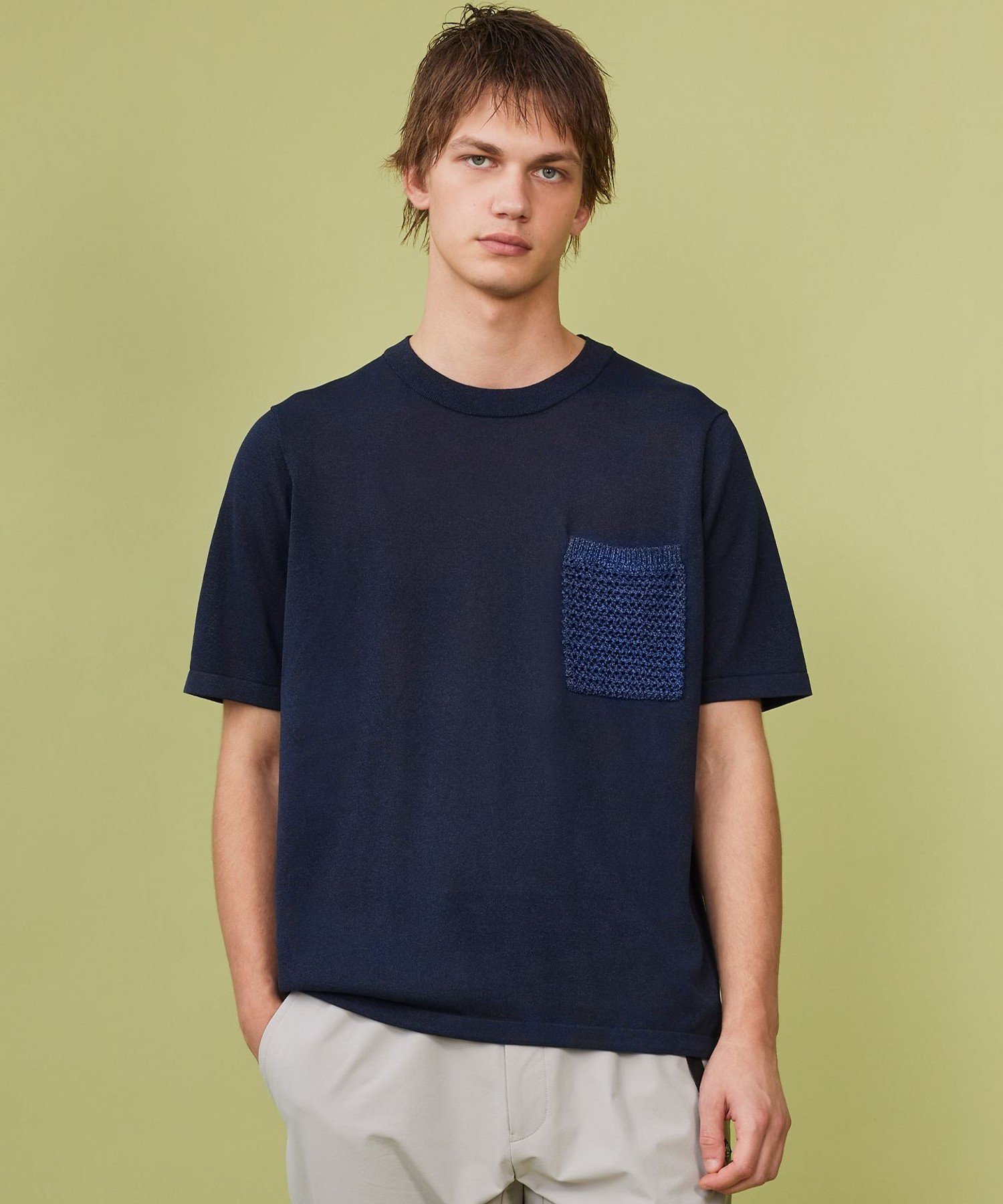 JOSEPH ABBOUD（ジョセフアブード）【エコ素材・軽量・通気性・速乾性】ペーパーヤーンニット Tシャツ【エコ素材・軽量・通気性・速乾性】ペーパーヤーンニットTシャツ■素材注目のエコ素材ペーパーヤーンにポリエステルを撚糸した素材を使用...
