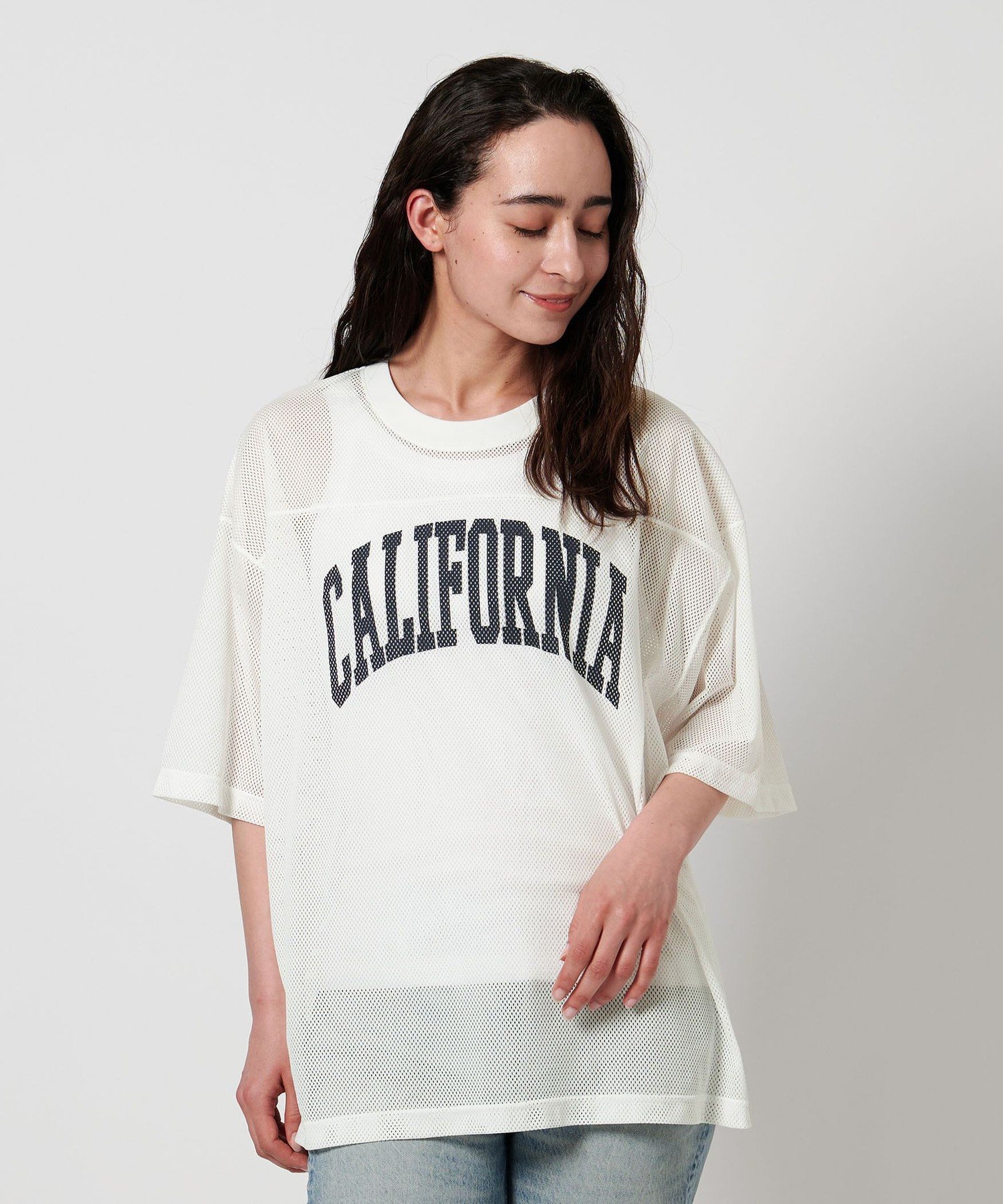 UNITED ARROWS LTD. OUTLET（ユナイテッドアローズ アウトレット）＜CGS.＞ アイレット メッシュ クルーネック Tシャツポリエステル100％のメッシュ素材、オーバーサイズシルエットのフットボールTシャツ。フロントに...