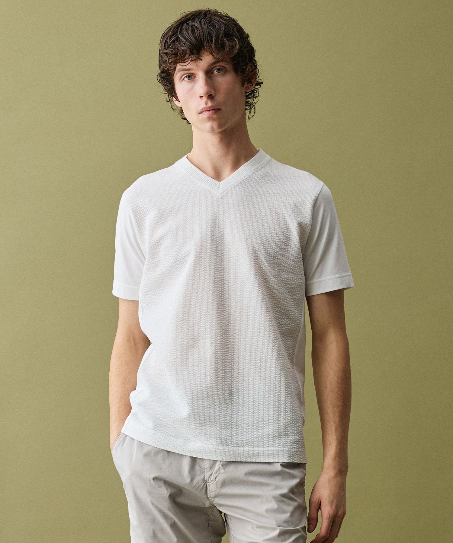 JOSEPH ABBOUD（ジョセフアブード）【オーガニックコットン使用・日本製】JOEコットンサッカー Vネック Tシャツ【オーガニックコットン使用・日本製】JOEコットンサッカークルーネック Tシャツ上質素材と快適な着心地を両立した大人...