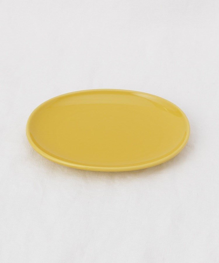 212 KITCHEN STORE（トゥーワントゥーキッチンストア）楕円皿 150 YE ＜Common コモン＞どんなシーンもカバーしてくれるベーシックなデザイン。小物のトレーやカップのトレーとしてもお使いいただけます。テーブルウェアブラ...