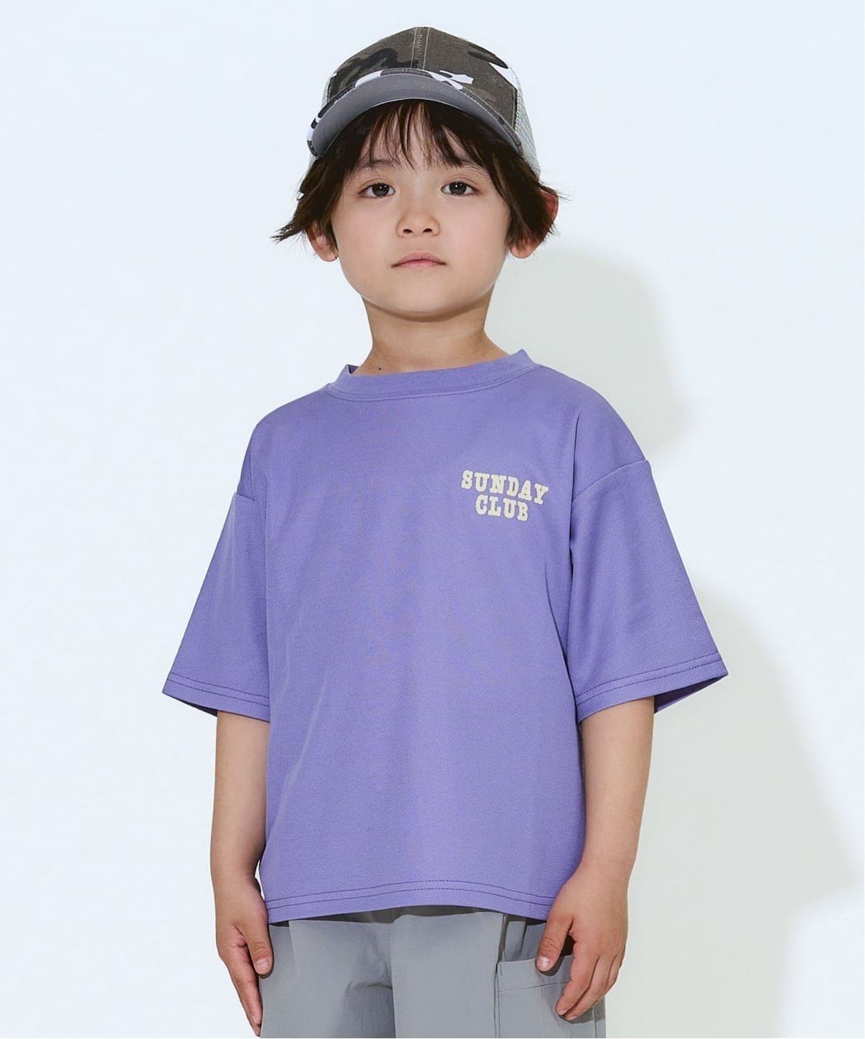 NARUMIYA ONLINE（ナルミヤオンライン）【吸水速乾】ドライメッシュバックプリントTシャツ【子供服】【キッズ】【男の子】【女の子】■デザイン汗ばむ季節にうれしい吸水速乾機能付き素材の半袖Tシャツです。オーバーサイズシルエットがこな...