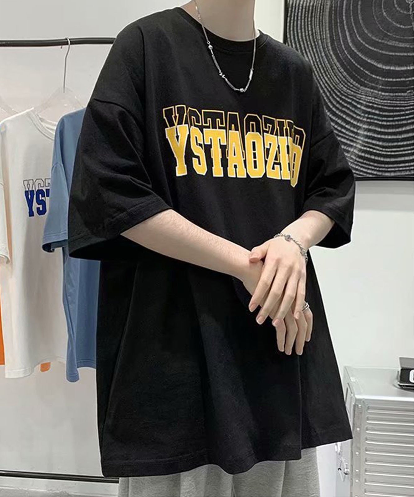 DEVICE（デバイス）ビッグシルエット ロゴ プリント 半袖 Tシャツ メンズ レディースゆるーく過ごすチルな時間に。ルーズに着れば韓国、韓流ファッションのような雰囲気が完成する1着。-デザイン・定番のビッグシルエット。ゆるくこなれたサイ...