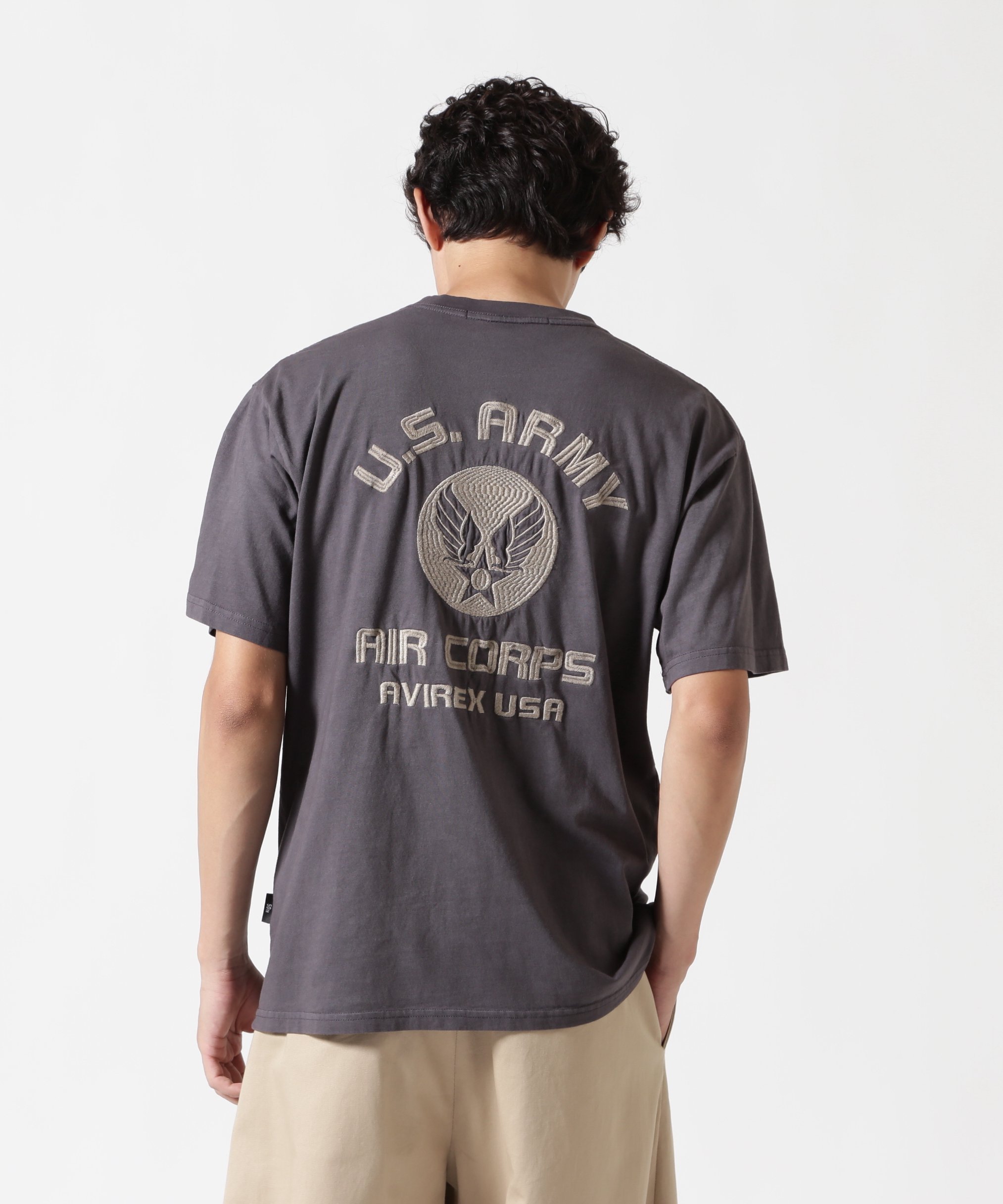 AVIREX（アヴィレックス）FADE WASH EMBROIDERY T-SHIRT "U.S.AAC"・ミリタリーテイストな半袖Tシャツ・USAAC(U.S. ARMY AIR CORPS)をモチーフにした刺繍デザイン・特殊な染め加工に...