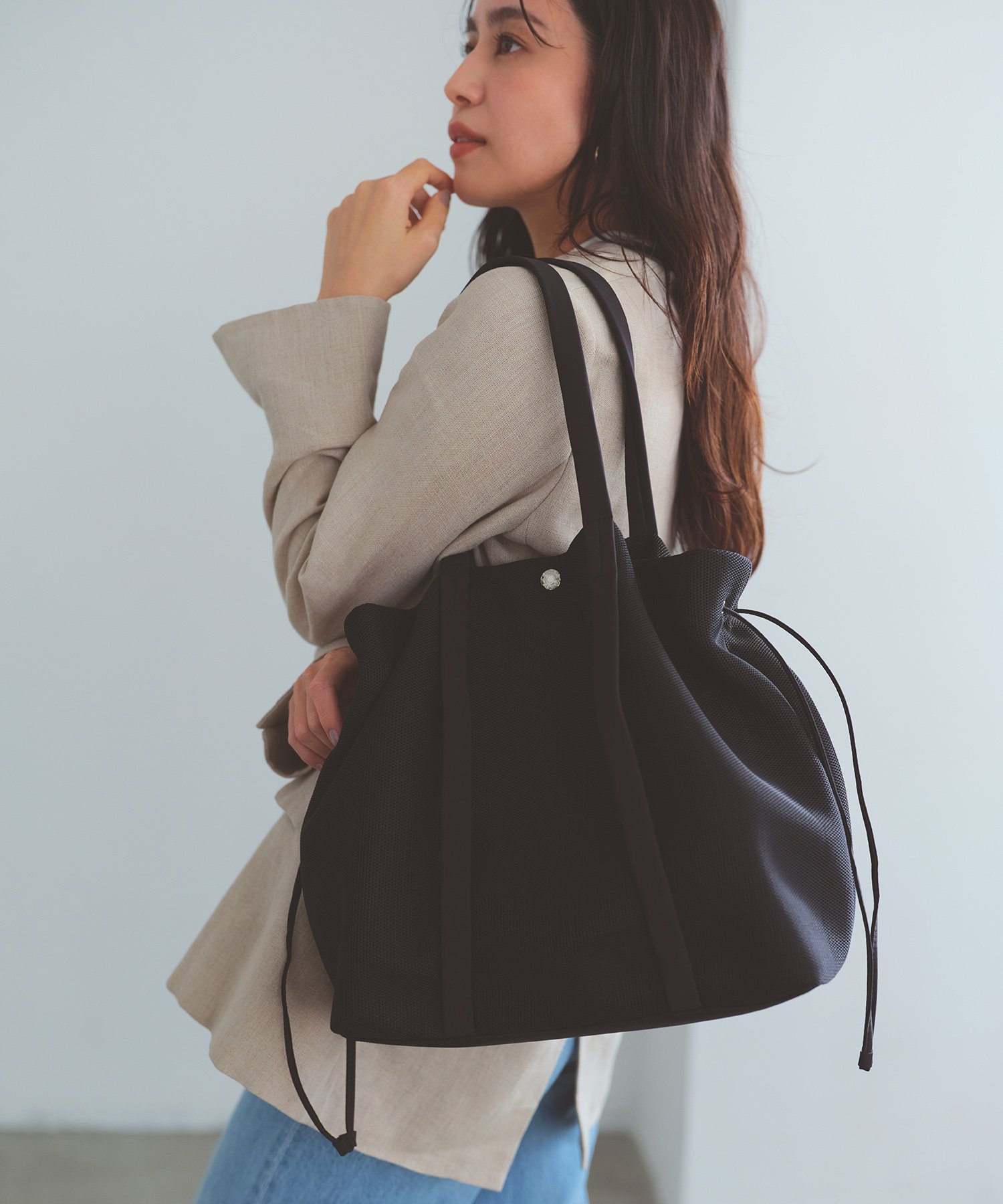 TOPKAPI（トプカピ）【Breath TOPKAPI】メッシュ 2way ビッグ トートバッグ＜きちんとも、遊び心も＞厚みのあるメッシュとナイロン生地を使用した軽やかなトートバッグ。たっぷりと入るサイジングなのに驚くほど軽い仕上がりです...