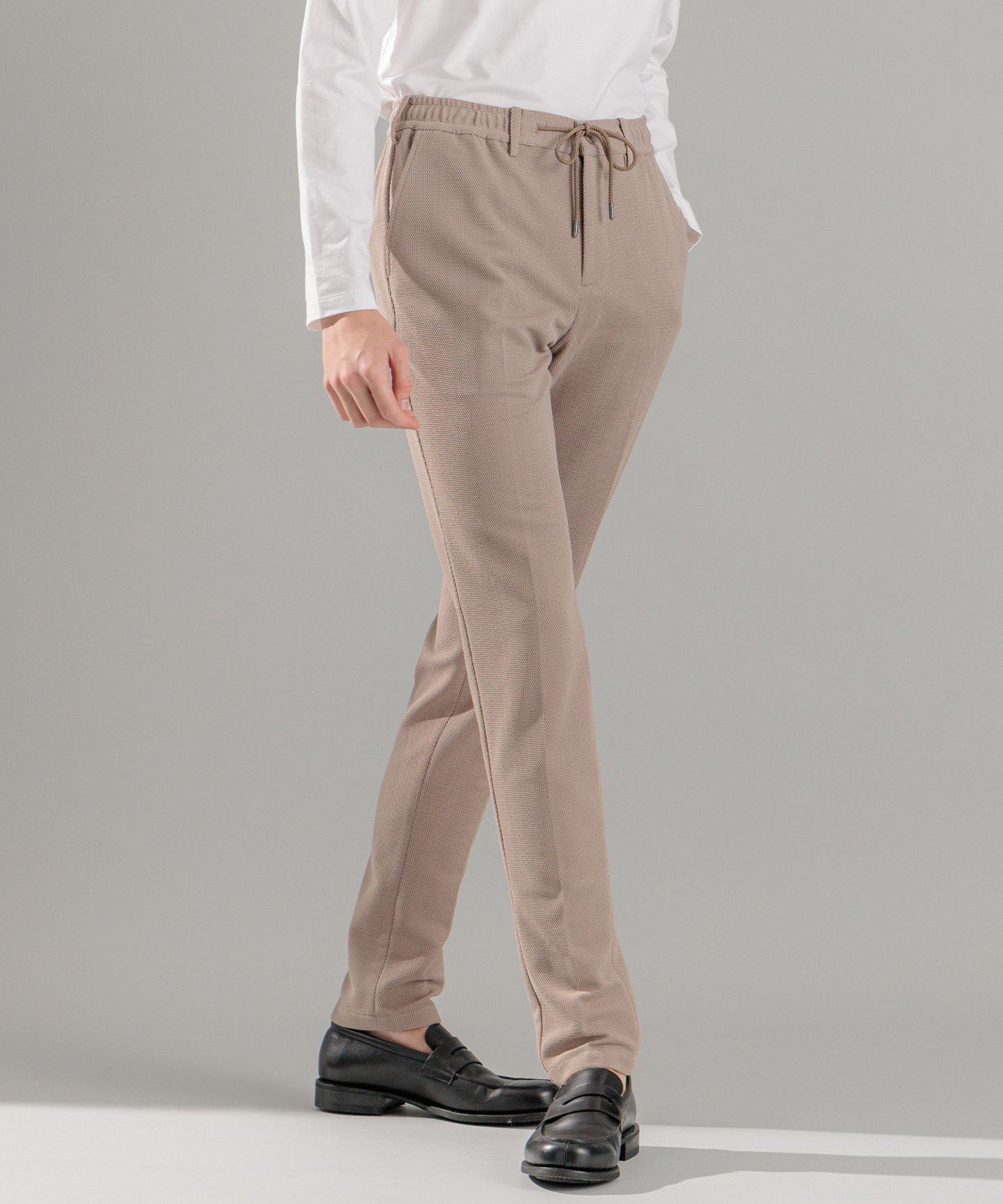 JOSEPH HOMME（ジョゼフ オム）ソフトタックジャージー / PEGG CONVERTIBLEソフトタックジャージー / PEGG CONVERTIBLE上品な編地のトレンドセットアップパンツ2025年SSモデル■デザインウエストに...