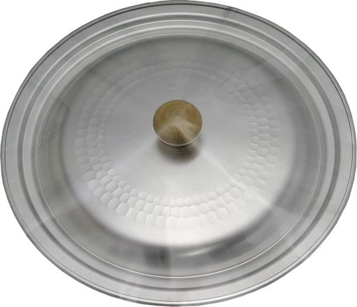 サイズ(約):26x26x5.3cm、板厚/1.0mm 本体重量(約):180g 素材・材質:本体/アルミニウム、本体加工/硫酸アルマイト加工、持ち手/天然木 (焼き印入り) 生産国:日本 対応熱源:ガス火専用 (※IH・オーブン・電子レン...