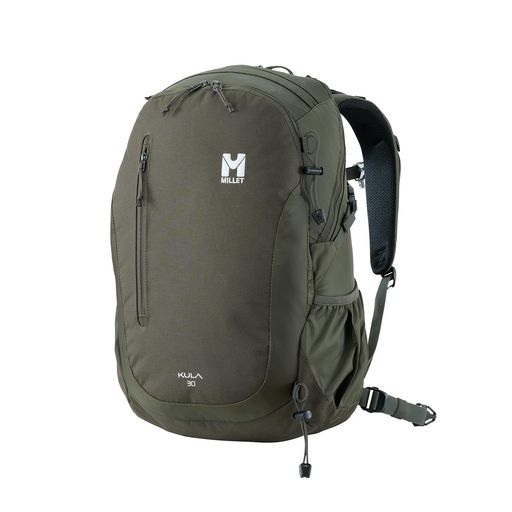 【背面長】■F=45cm 【重量】860g【容量】30L 通勤から街歩き、アウトドアまで。あらゆるシーンで頼れる相棒リュックサック ・サイドコンプレッションストラップ ・上部に小物入れになるジップポケット ・2つのフロントジップポケット ・...