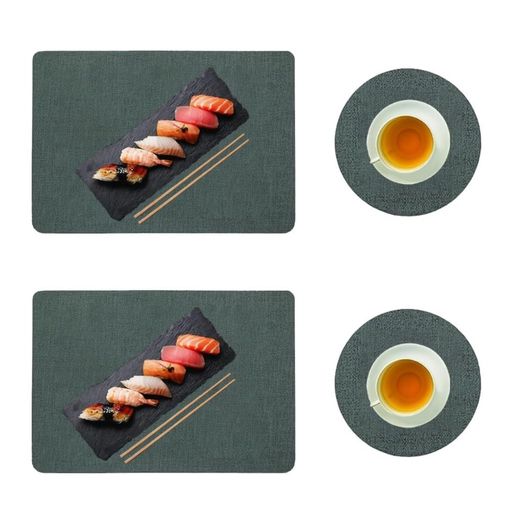 製品内容:プレースマット*2+コーストマット*2、プレースマットサイズ:43x30cm、コースターサイズ:10x10cm、厚さ2mmのプレースマット、材質:PUレザー。 お手入れ簡単:撥水・防汚機能付きで、日常使いにぴったり。食卓の油はねや...