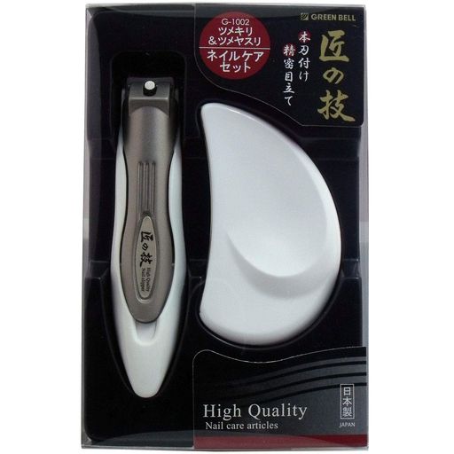 使いやすい爪切りとヤスリのセット。 原産国 : 日本 商品サイズ (幅x奥行x高さ) : つめきりl65mm、つめやすりl70mm 質量 : つめきり57g、つめやすり16g 材質 : 特殊浸炭材、ステンレス、abs樹脂、ナイロン