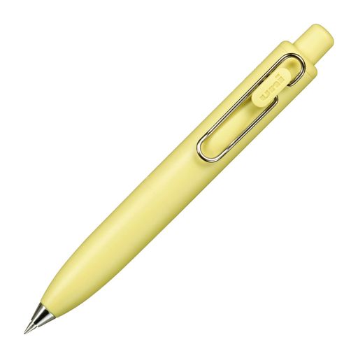 【ユニボールワンP】ころんと可愛い、手に収まる上質感となめらかな書き味 【特徴】低重心で安定した筆記を実現した「スタビライザー機構」搭載 【デザイン】日常の中で癒やしを感じられる、ぽてっと愛おしい軸形状短寸ながらも持ちやすく書きやすい、最適...