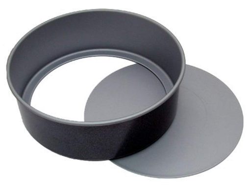 ケーキ 内寸 :12cm H59mm 材質:スチール・内側:フッ素樹脂加工・外側:耐熱塗装 製品重量:130g ご家庭で本格的に手作りケーキを楽しみたい方の為に開発された、プロに迫る本格的製菓用品のパティシエールシリーズ ベーシックな円形の...