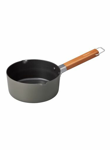 スープをサッと作るのにちょうどいい、IH対応ちょこっとミニミルクパン16cm。食材を煮込むときやスープをかき混ぜるときも、程良い深さがあるのでこぼれにくい。 左右に注ぎ口が付いているので、向きを気にせず注ぐことが出来ます。熱伝導率が良く、す...
