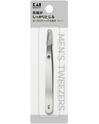 【つまむ部分はより毛をつかみやすい形状に】毛をしっかりとつかめるように、先端は斜めの形状に設計しています。毛が密集している箇所でも、狙った毛を一本一本キャッチしやすく、眉毛や産毛のお手入れなどにも便利です。 【指の感覚が先端に伝わりやすい独...