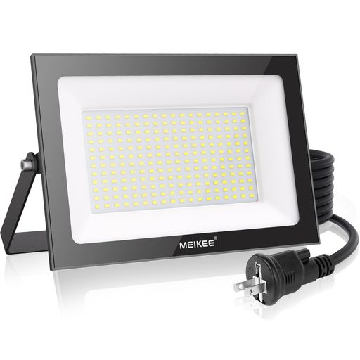 【商品仕様】100W LED投光器 輝度(ルーメン):10000LM 照明範囲:約121m2 大人数が集まるイベント会場にも最適 色温度:6500K(昼白色) 極薄型3cm LED発光源:SMD CRI >85 発光角度:120° ケ...