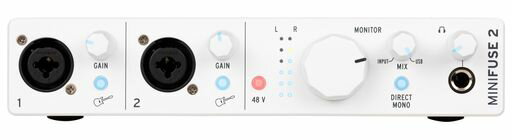 キーボードのステレオ録音、ボーカルとギターの同時録音にも対応。2イン2アウト仕様のオーディオインターフェイス。 シンセサイザーやサンプラー、リズムマシンとの同期に便利なMIDI入出力を装備。 エントリーモデルながら、110dBの広いダイナミ...