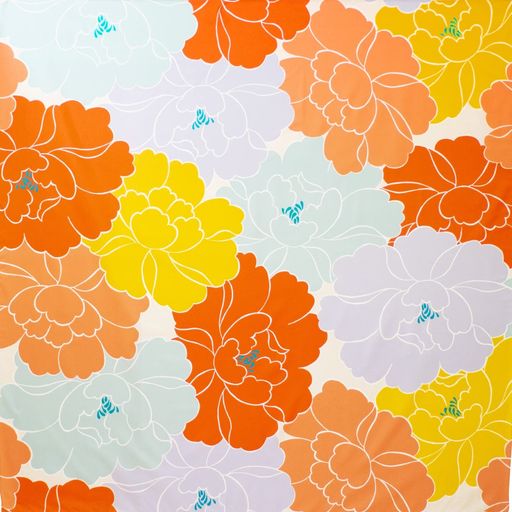 【サイズ】約100x100cmの大判サイズ。 【おすすめシーン】買い物・お出かけ時のエコバッグ、雨の日のカバン・リュックカバー、アウトドア・レジャー、ギフト、テーブルクロス、お部屋の目隠し、スーツカバーなど。 【生地の特徴】薄くさらっとした...