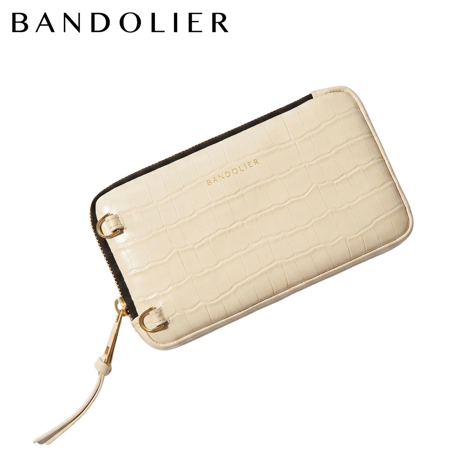 商品説明 【セレブ愛用者急上昇中のiPhone専用アクセサリーブランド BANDOLIER】 「Expanded Pouch(エキスパンデット ポーチ)」は、機能性に優れたポーチです。型押しレザー(本革)にゴールドの金具を組み合わせた上品な...