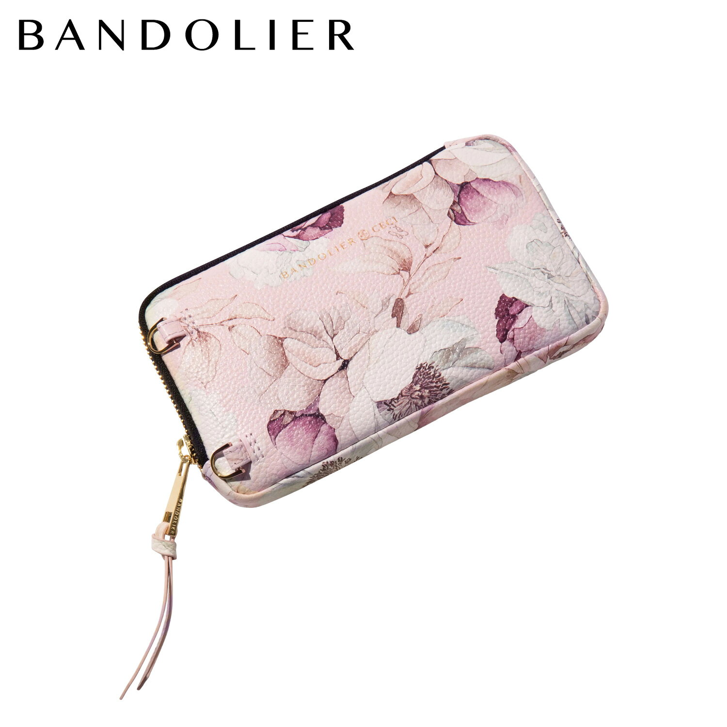 商品説明 【セレブ愛用者急上昇中のiPhone専用アクセサリーブランド BANDOLIER】 「Expanded Pouch(エキスパンデット ポーチ)」は、機能性に優れたポーチです。型押しレザー(本革)にゴールドの金具を組み合わせた上品な...