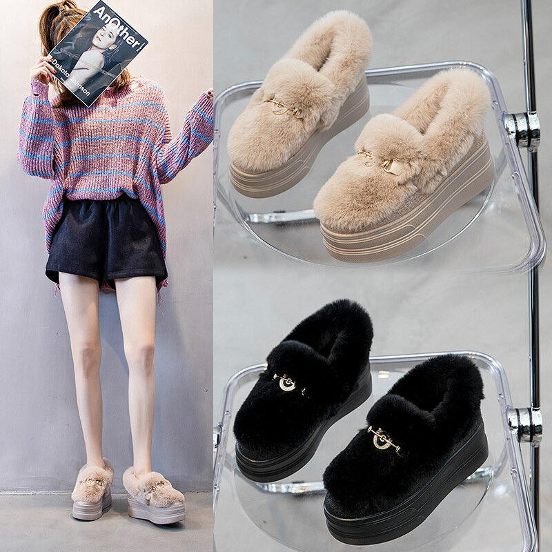 8cmヒール ムートンブーツ レディース 厚底 ルームシューズ 冬 もこもこ スリッポン ボアスリッパ 履きやすい 可愛い 通学 おしゃれ 22.0cm-24.5cm 冬用スリッパの裏地は、柔らかく肌にやさしい上質な綿でできており、毛布のよ...