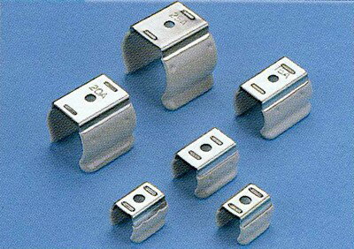 ■品番 10A用 F38758 ■機能・仕様 SUS304ステンレスにアイボリーの被覆を施した、ガスフレキ用の固定金具です。 ■備考 ※年式やメーカー違いなどで予告なしに写真と変わる場合があります。メーカーご指定の場合は事前にお問合せくださ...