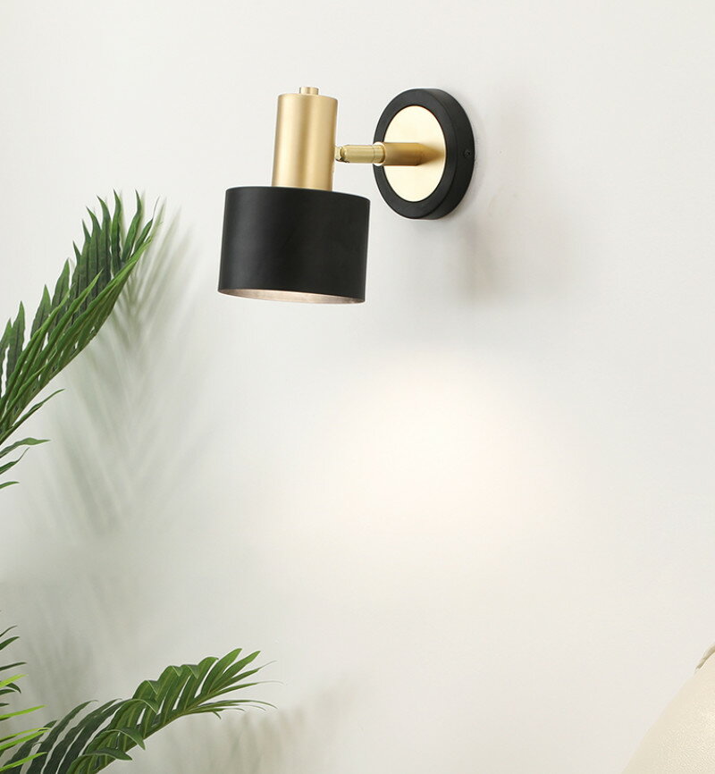 壁掛け照明 室内照明 インテリア おしゃれ かわいい！ 照明だけでなく、装飾機能も持っています。 お洒落なインテリアライトとしても広くご使用いただいています。 シンプルでおしゃれな北欧風デザインが魅力の壁掛けライト。 玄関やリビングをレトロ...