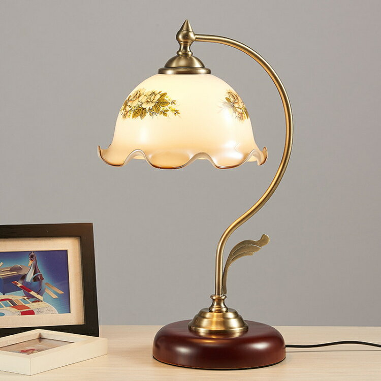 省エネ、低消費電力で，居間用・寝室・書斎の照明、装飾に最適。 LED 照明が室内を素敵に演出！ テーブルライト スタンドライト 照明 卓上ライト 照明器具 書斎 寝室 間接照明 おしゃれ 北欧 モダン インテリア デスクライト テーブルライ...