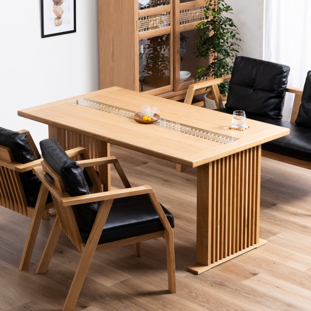 商品仕様 カテゴリ ダイニングテーブル 商品サイズ・重量 幅150×奥行85×高さ70cm（42.2kg） 梱包サイズ・重量 天板：幅158×奥行93×高さ12cm（32.7kg） 脚：幅75×奥行66×高さ26cm（17.7kg） 主な表...