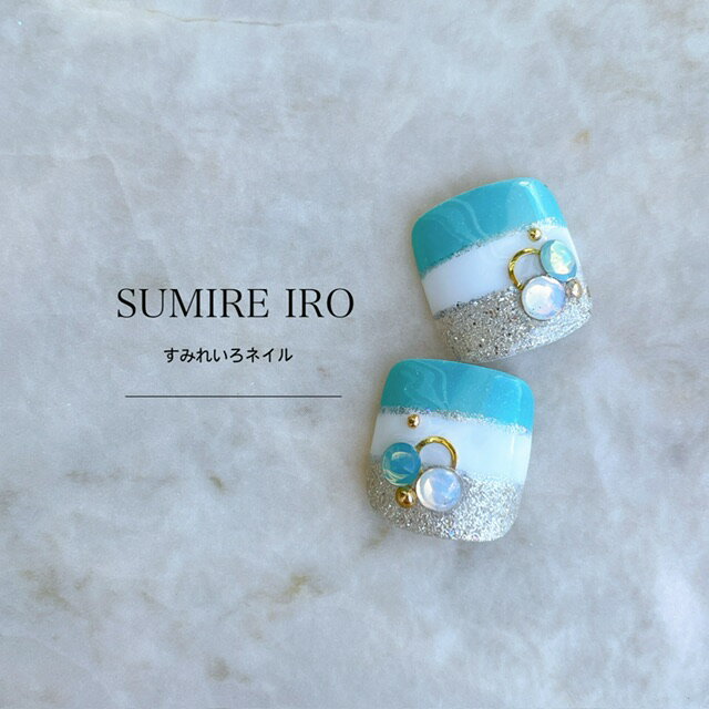 サイズオーダー商品でぴったりフットネイル アクセサリー感覚で取り外しOK 使い捨てじゃない！くりかえし使える！ ※使用状況により使用可能回数には個人差があります。 ■商品内容 　・足の親指爪のチップ2枚セット。 　　 　他の指にお手持ちのマ...