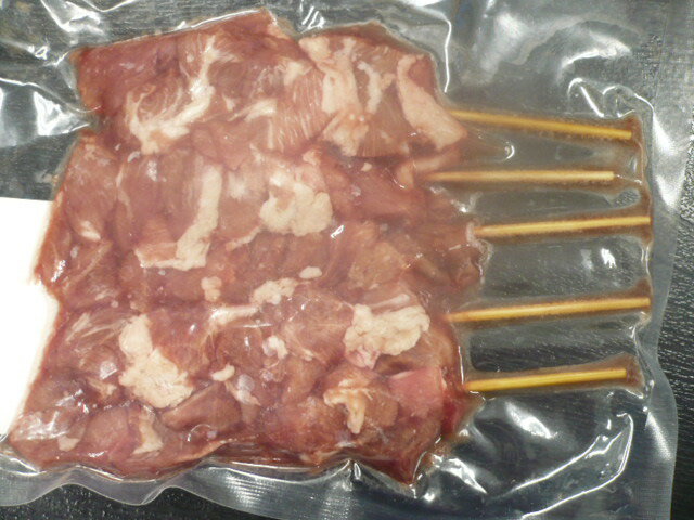 ラム串30g×5本 商品詳細 おすすめ ラム串30g×5本をご紹介します！厳選されたオーストラリア産のラム肉を使用し、食べやすいよう串にしました。ジューシーでやわらかいラム肉は、そのままでも、焼いても、バーベキューでも楽しめます。スパイスと...