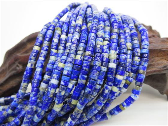 【連売り商品】 ラピスラズリ（未処理） ボタンカット ☆商品情報☆ 直径：Φ4.2±0.3mm 厚さ：Φ2.5±0.3mm 穴サイズ：約Φ0.7mm 粒数：約150粒 一連：約38cm 原産地：アフガニスタン ※形状やサイズのばらつき、表面...