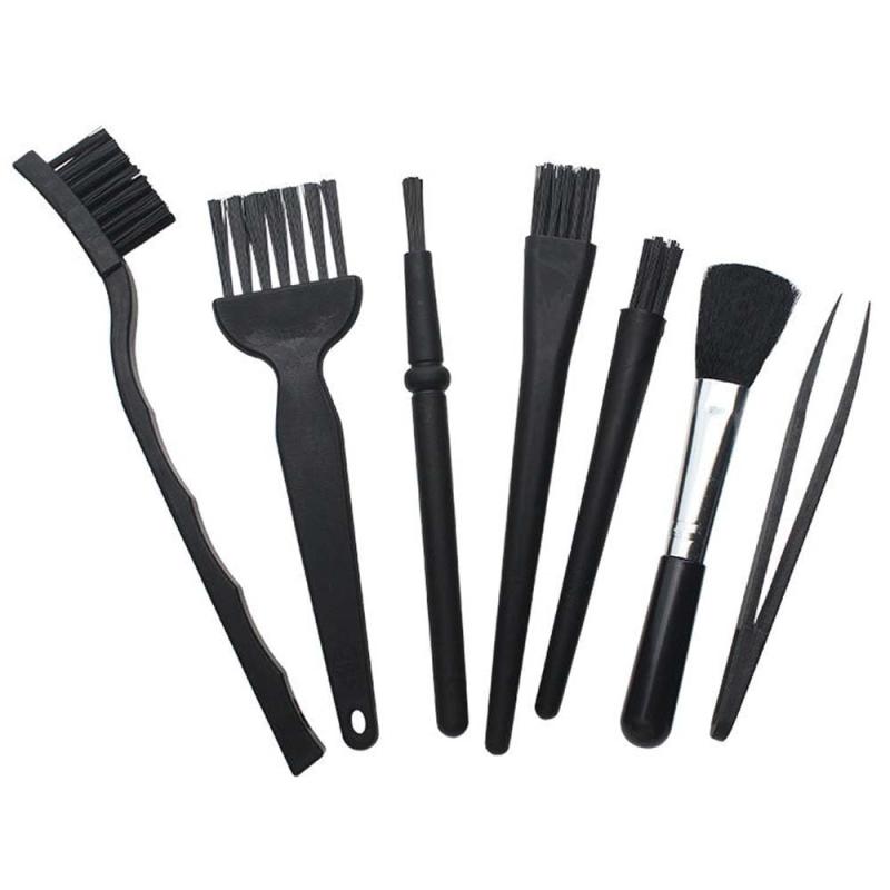 クリーニングブラシ 掃除ブラシ 除電ブラシ ブラシセット 多機能 静電気除去 埃 掃除 隙間 掃除 PC/カメラ/基板/キーボード/USBポート用 ブラック 掃除用具 隙間ほこりとり掃除（7種類各1本）セット内容：クリーニングブラシ 7本セ...