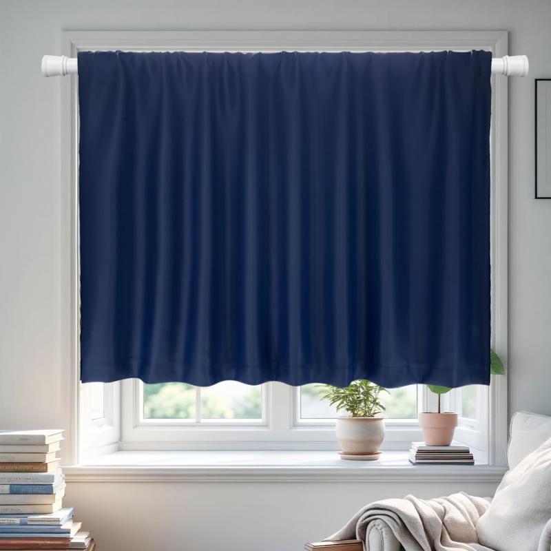 和み空間 小窓用カーテン遮光 カフェカーテン 45cm丈 目隠し 遮熱 断熱 無地 出窓 UVカット ネイビー 保温 防寒 丈45cmx幅65cm 1枚入【‌優れた遮光性能‌】遮光カフェカーテンは黒色高密度糸を採用し、光を99%以上カット。...