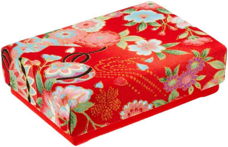 丸全(Maruzen) 和柄 一越ちりめん雑貨 彩花箱中 0サイズ:約18.5×13.5×6cm本体重量:約0.16kg材質:レーヨンちりめん・厚紙原産国:日本ハンドメイド商品の為、生地の色や風合い、生地の柄の出かたなどが製品ごとに異なります